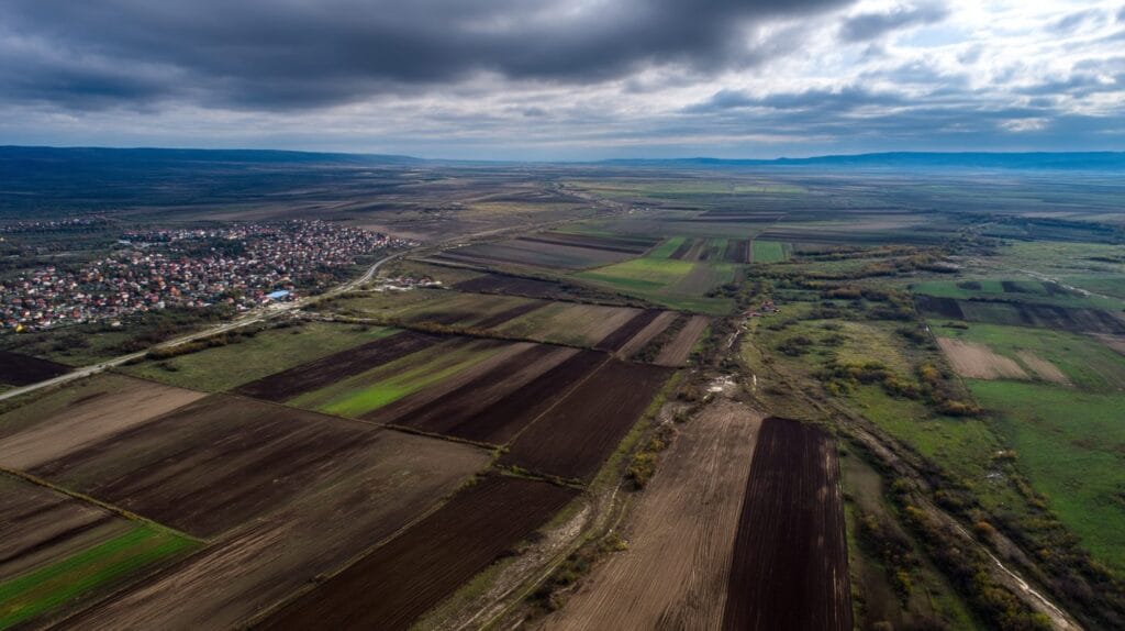 Romanian Property Laws for Foreigners: What You Need to Know - Land For ...